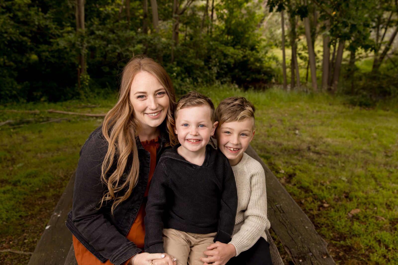 The best autumn colours for family photos | Aurora Joy Photography